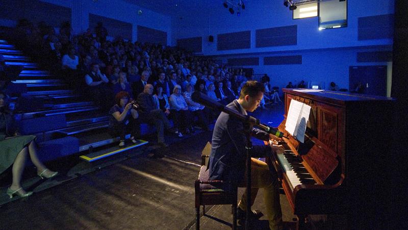 Snapped: Commonweal 6 Opening